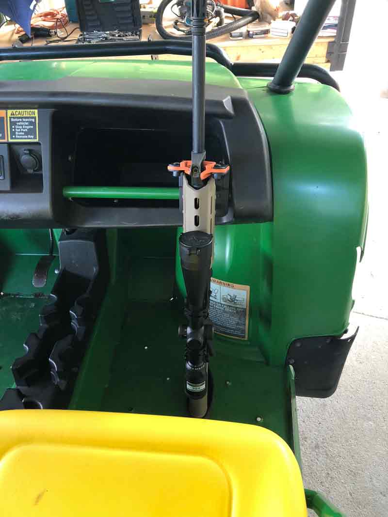 2007 XUV 850D John Deere 310VT Gun Rack Installed - The Gun Grabber Canada